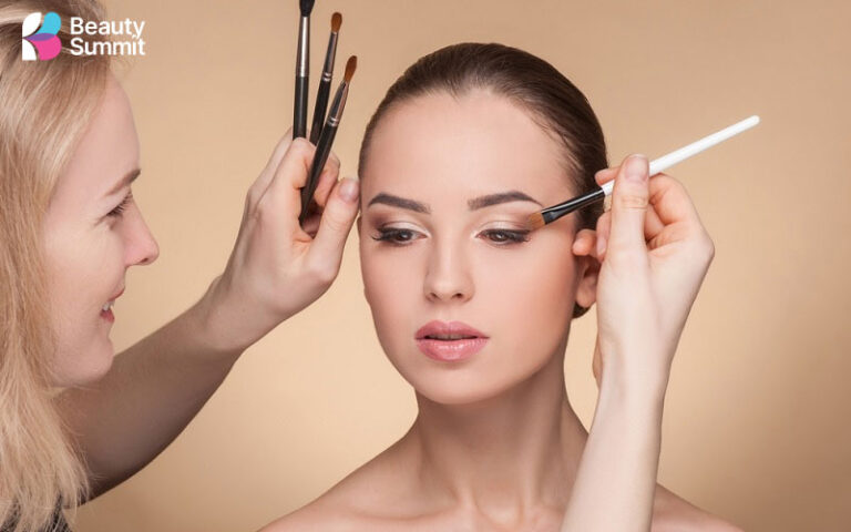 Xu Hướng Trang Điểm 2025 Có Gì Mới? Cập Nhật Ngay Để Không Bị Lỗi Mốt!
